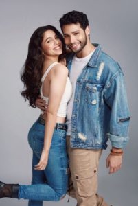 Sharvari Wagh Height Weight Body Stats Age Family Facts