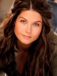 Stephanie Beran Height Weight Body Stats Age Family Facts