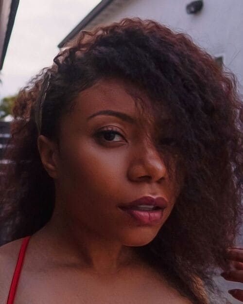 Shalita Grant Height Weight Body Stats Age Family Facts