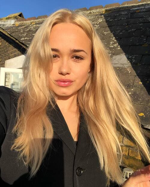 Rose Williams Height Weight Body Stats Age Family Facts