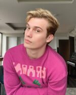 Nicholas Galitzine Height Weight Body Stats Age Family Facts