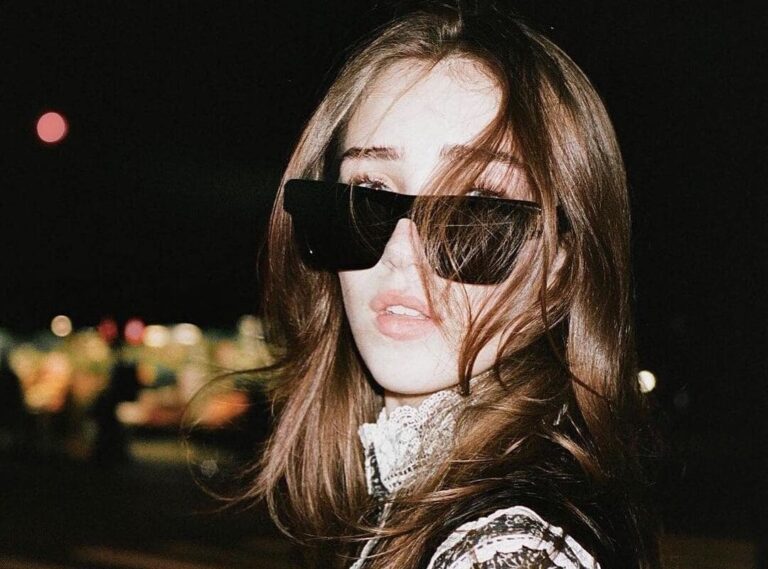 Talia Ryder Height Weight Body Stats Age Family Facts