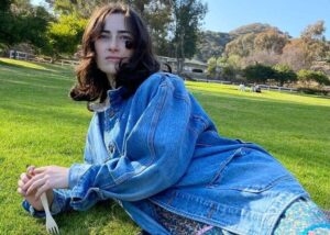 Abby Quinn Height Weight Body Stats Biography