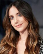 Alison Brie Height Weight Body Stats Age Family Facts