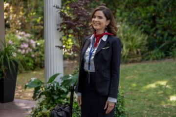 Shelley Hennig Height Weight Body Stats Biography Facts