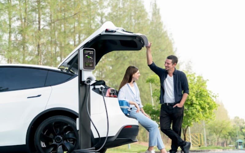 Affordable & Eco-Friendly Electric Car Rental Services in Singapore