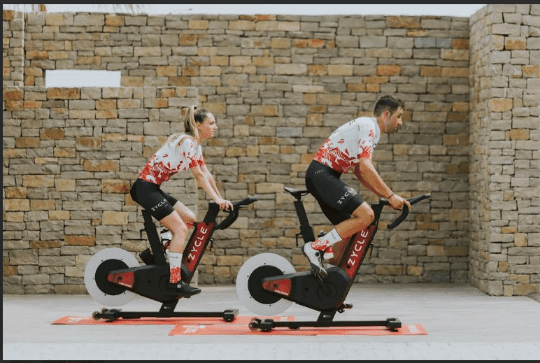 Stationary or indoor bike: Which one to give to a cyclist?