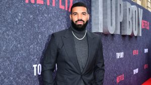 Drake Height, Weight, Body Stats, Age & Family Facts
